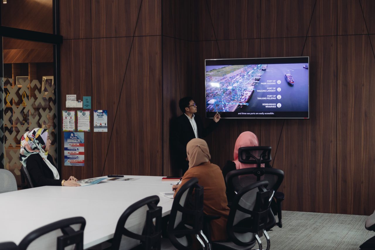 Gallery & Activities | MENARA JLAND